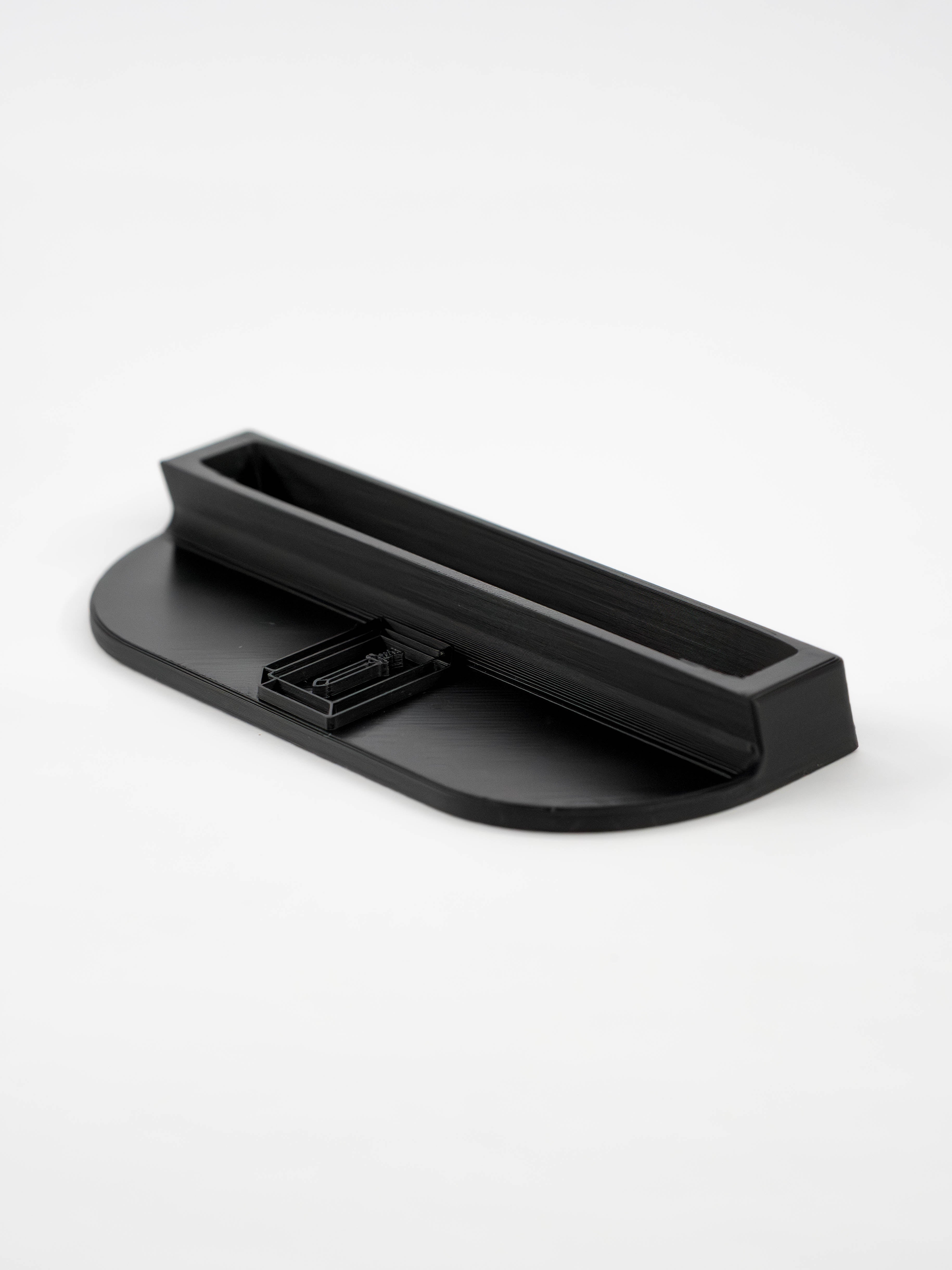 Forge Case Stand (V2) – Cardboard Guardian